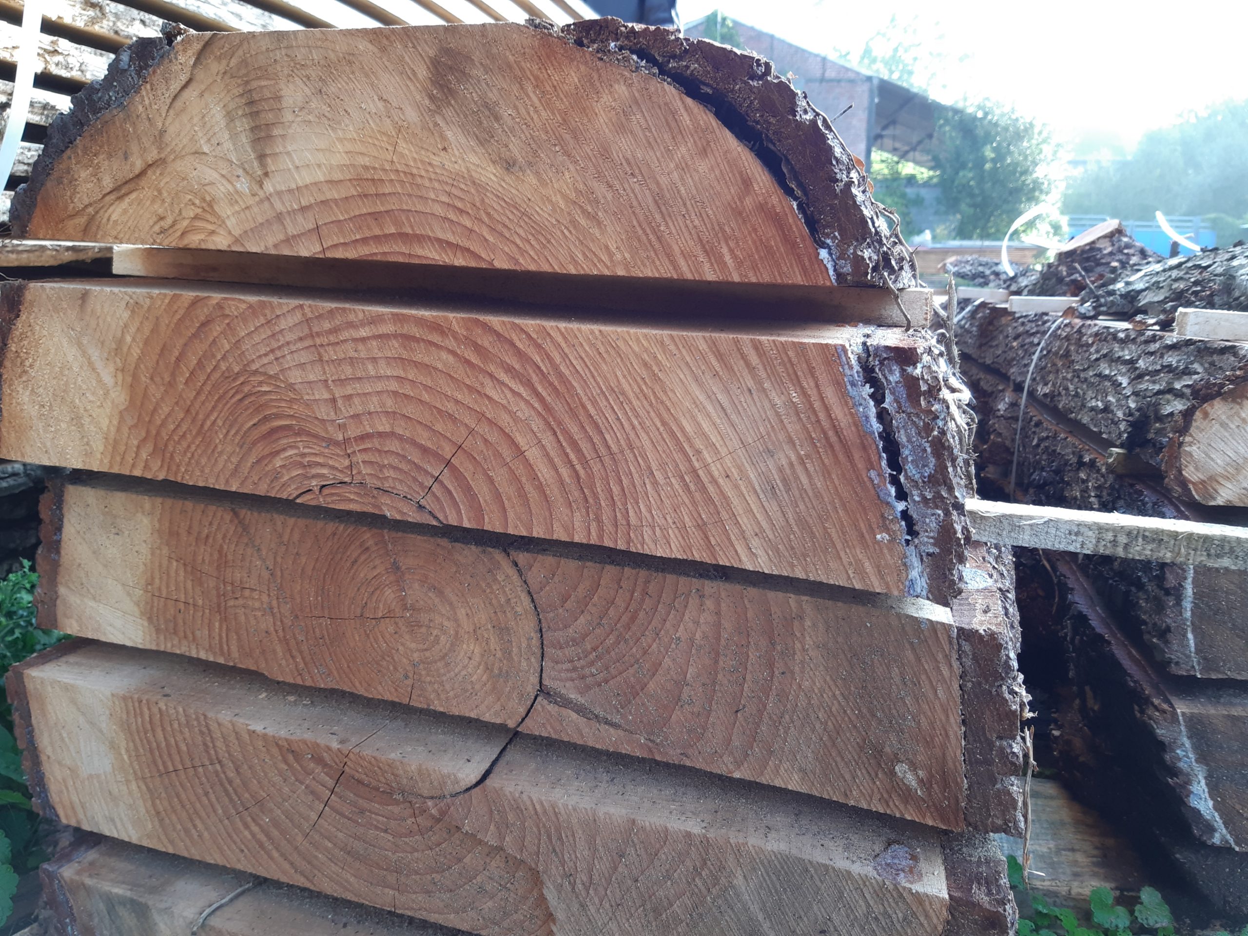 Débit de bois sur mesure et local - Scierie de Wandignies (Nord)
